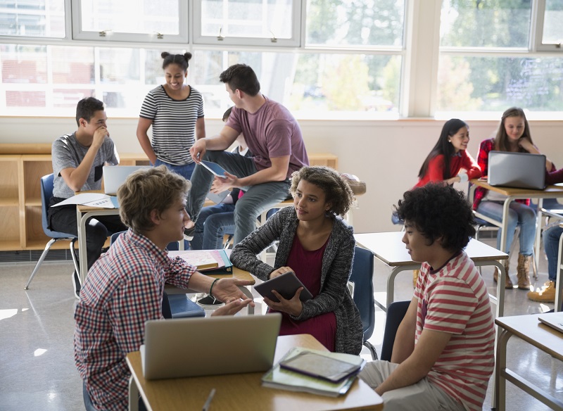 Supporting the Learning Environment: SCALE-UP Classroom Technology